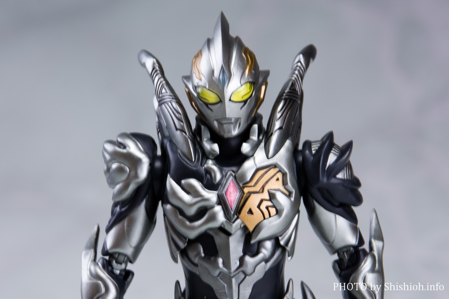 【レビュー】S.H.Figuarts トリガーダーク